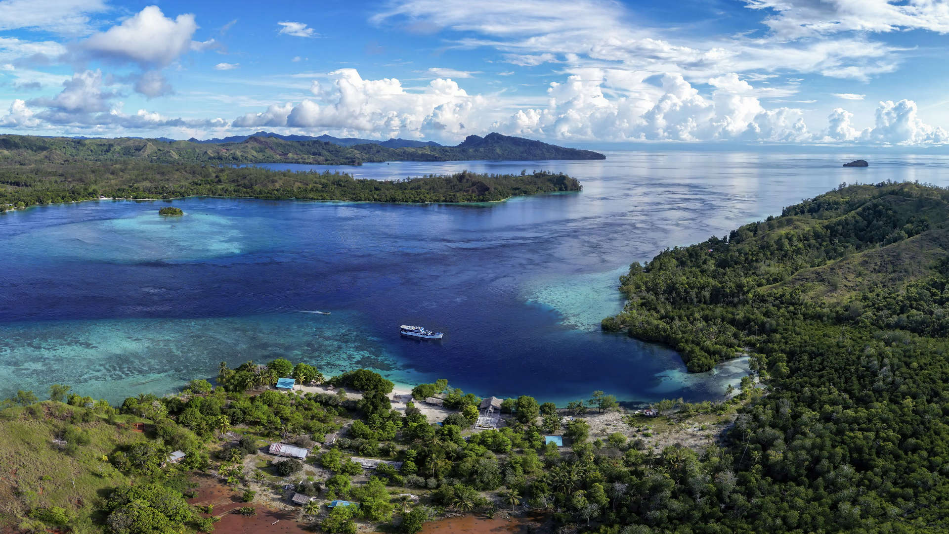 Solomon Islands Adventures | Lush Jungles and World-renowned Marine Life